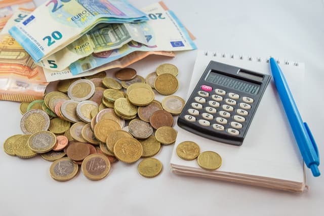 Redundancy Tax Implications: How Redundancy Affects Your Tax Bill ...